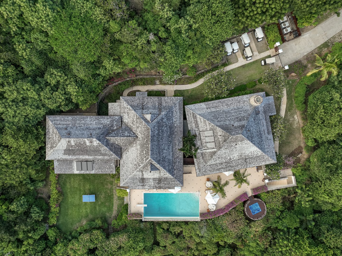 Big Blue Ocean - Canouan Estate Resort & Villas